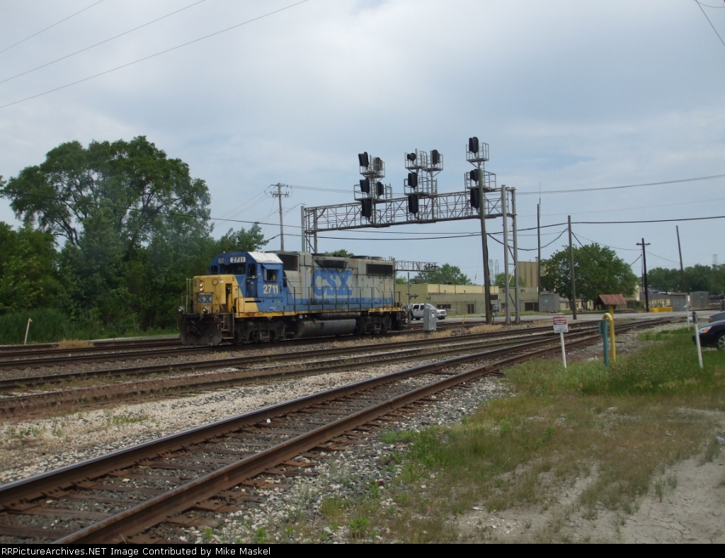 CSX 2711